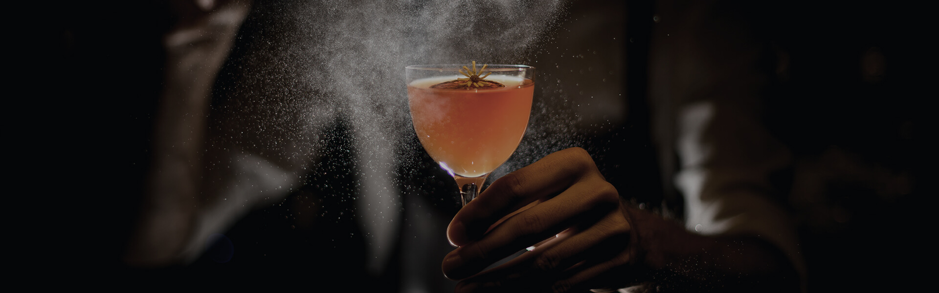 Alibi Lounge | Bar à Cocktails Artisanaux Au Cœur D'Hudson - Best Kept MTL