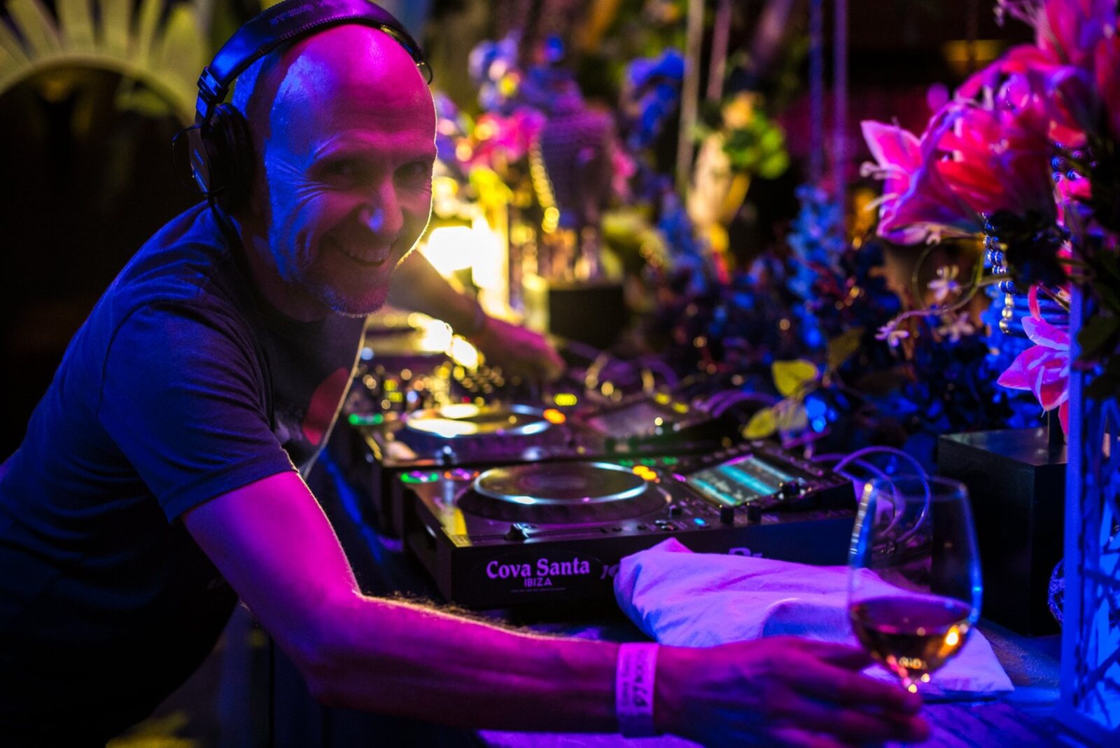 Lee Burridge & 5 Other Electronic Music Giants @ OFF PIKNIC