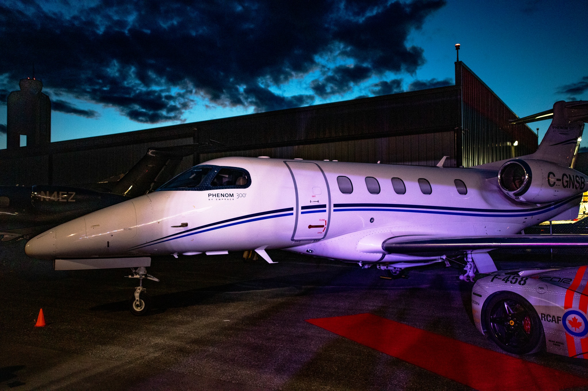 Glamorous Jet Set Party | When Business Gives You Wings 2022
