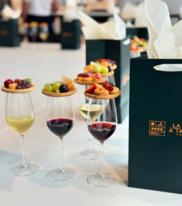 LE FOU FOU | Great Food Hall With 12 Concepts And 4 Bars